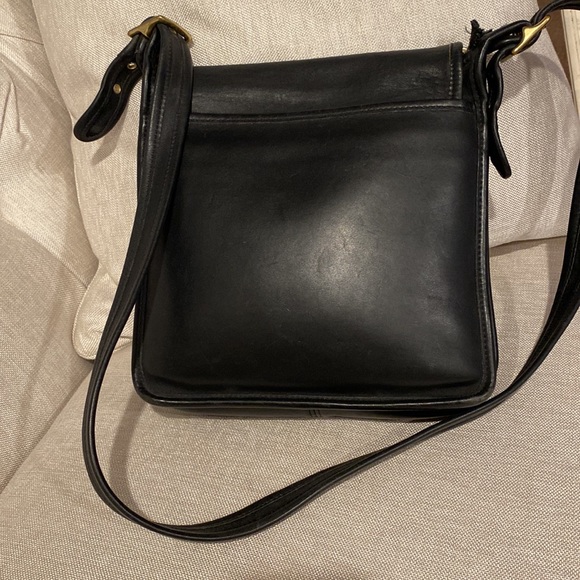 Coach | Bags | Vintage Coach Leather Purse Bag Flap Zip Closure | Poshmark